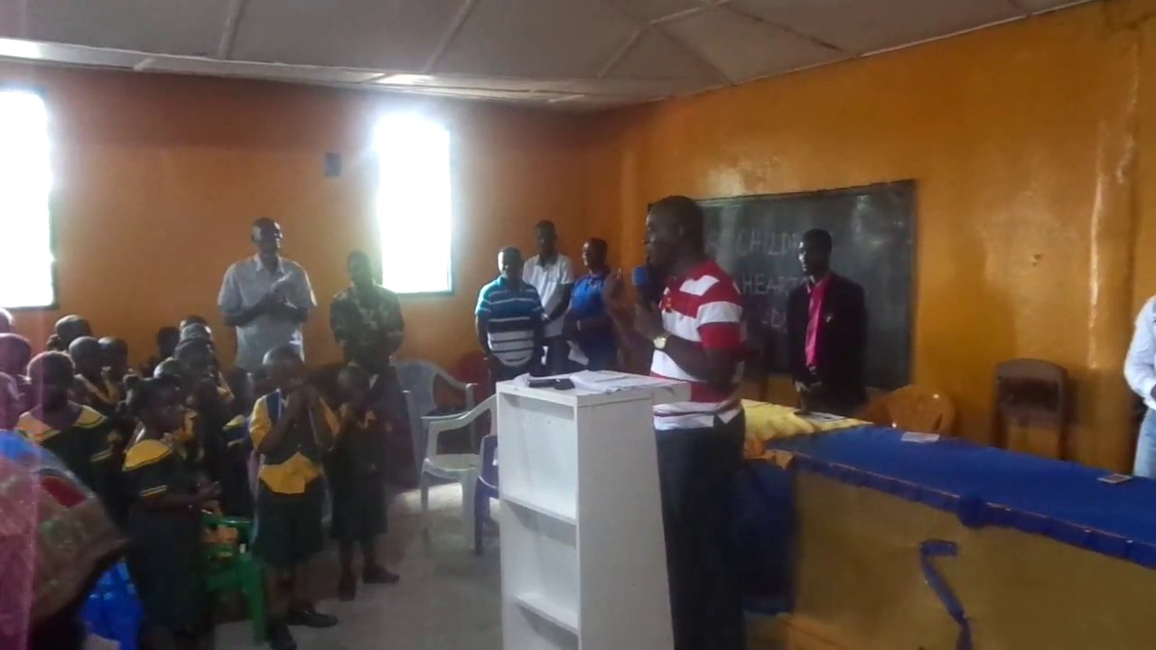 Liberian Children Singing "If you are happy and know it" - YouTube