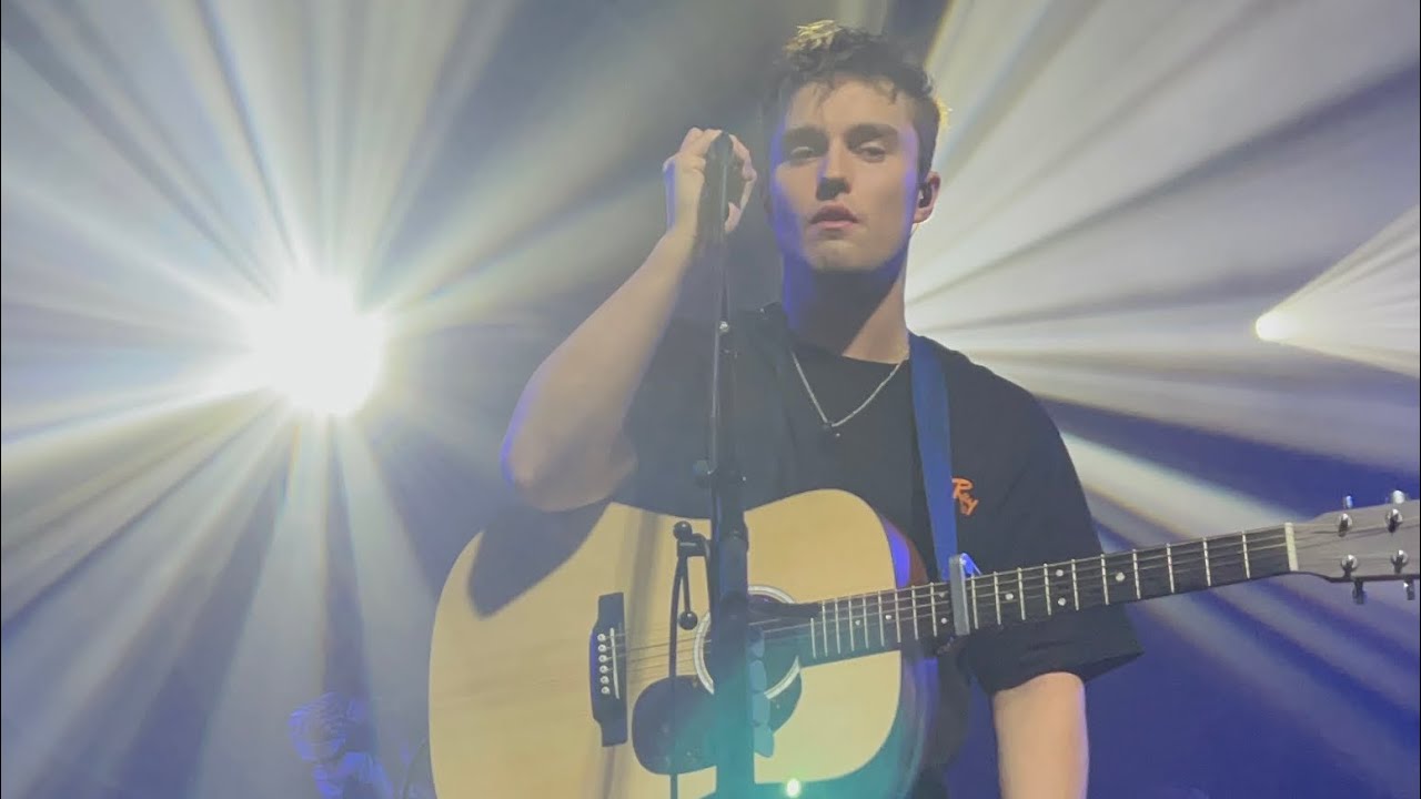 Sam Fender ‘Mantra’ - Trinity Centre Bristol Live 4K - YouTube