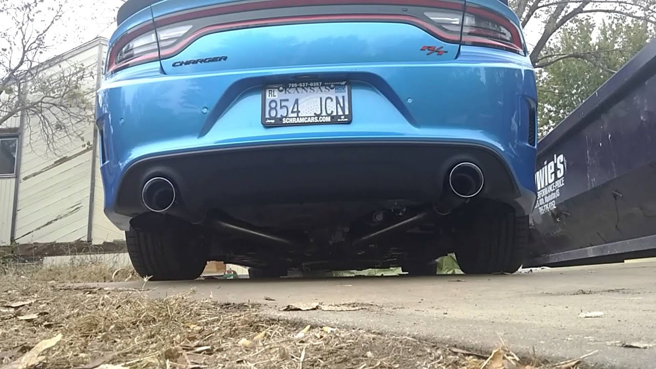 15+ Charger Scat Pack/SRT Magnaflow race axle-back - YouTube