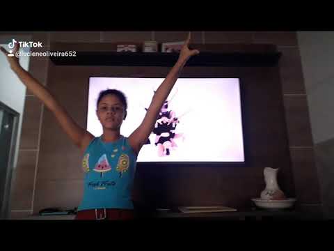 eu estou dancando blackpinK