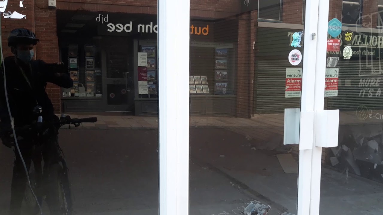 Fire alarms going off in a store currently to let or sell - YouTube