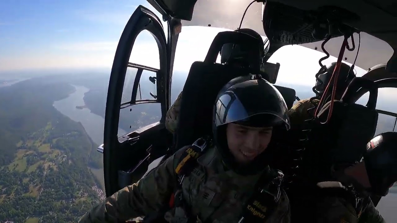 West Point jump onto the Plain - YouTube
