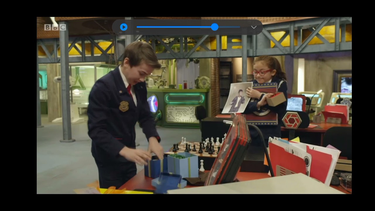 Odd squad Ottis crying - YouTube