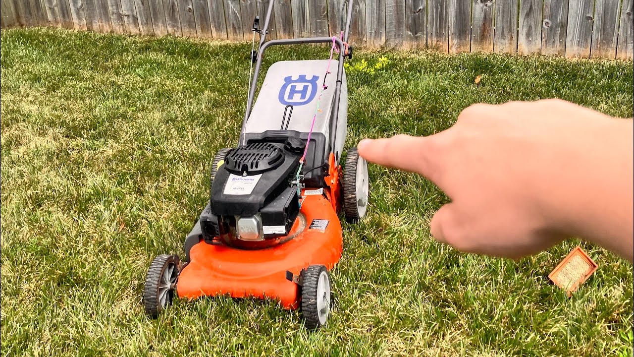 Billy Bob Joe shower of his lawn mower - YouTube
