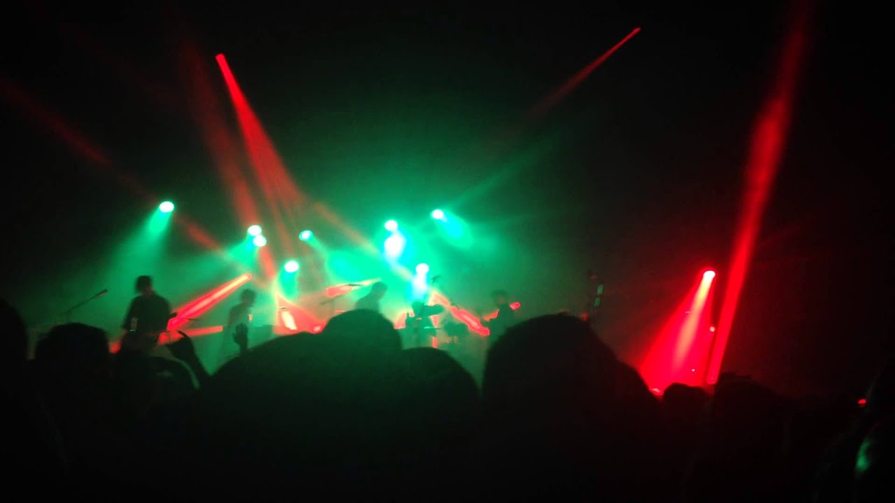QOTSA - The Fun Machine Took A Shit and Died - YouTube