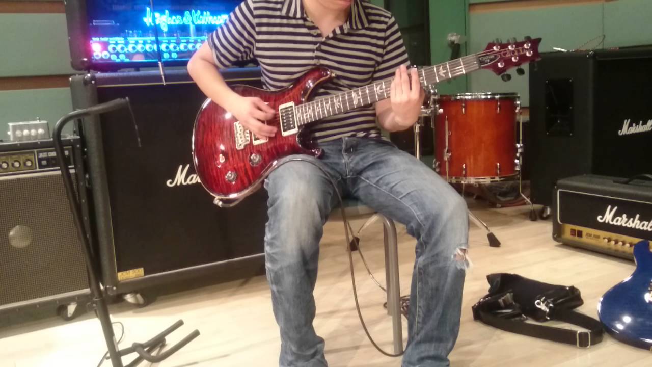 Hughes&Kettner TRIAMP Mk2 デモ演奏 - YouTube