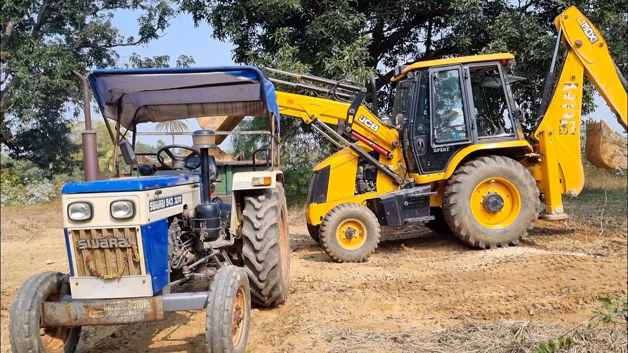 Jcb 3dx Eco Excellence Backhoe Machine Loading Red Mud In Mahindra and ...