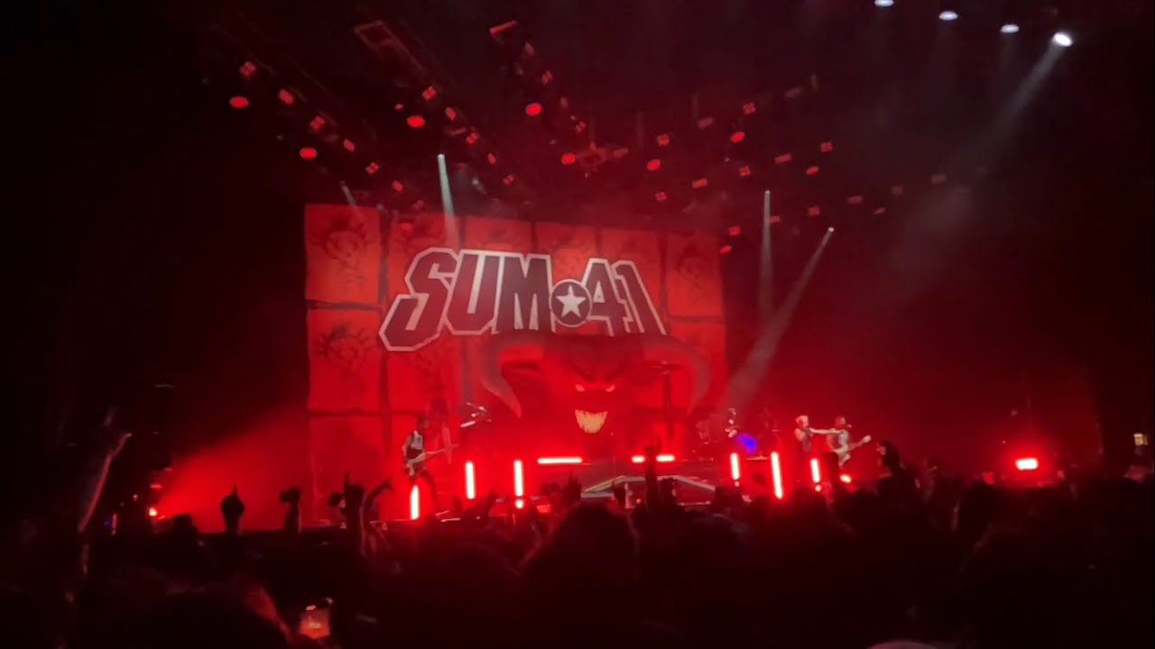 Sum41 - Summer【2024/03/16 Live at PUNKSPRING 幕張】 - YouTube