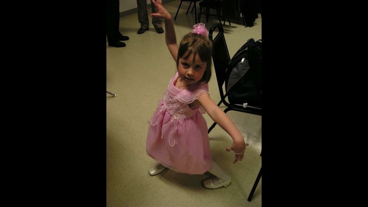 The Dancing Dork. - YouTube