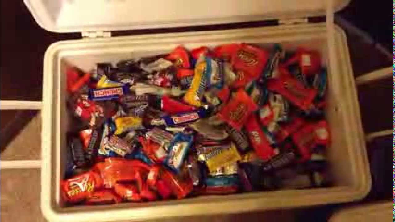 2000 Pieces of Candy - YouTube