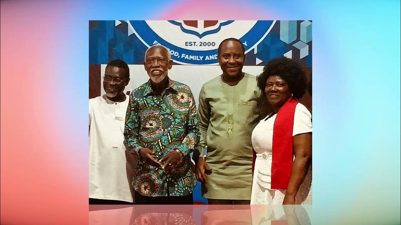 GCIHS Staff Choir @Carols 2023 - YouTube