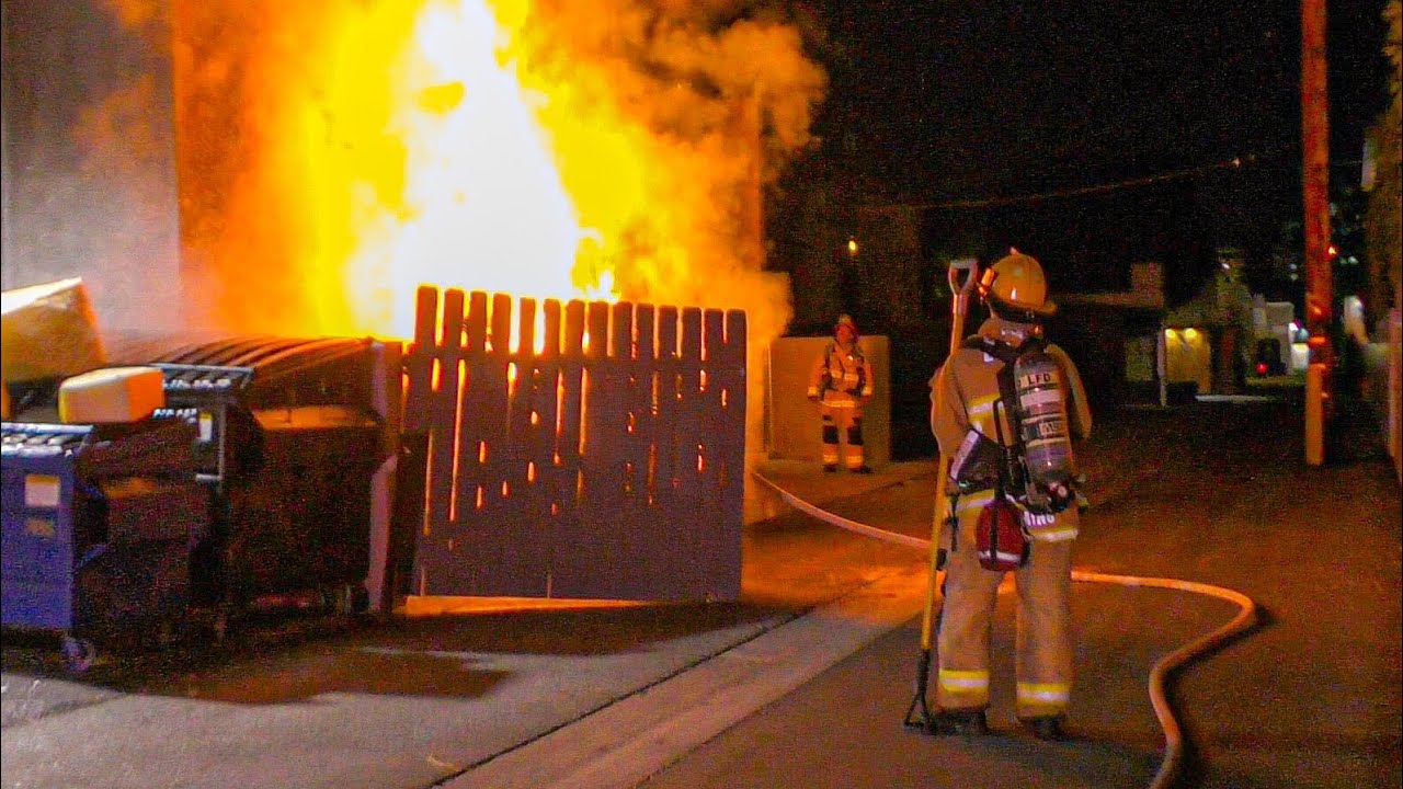 LAFD Engine 41: Dumpster Fires (Melrose) - YouTube