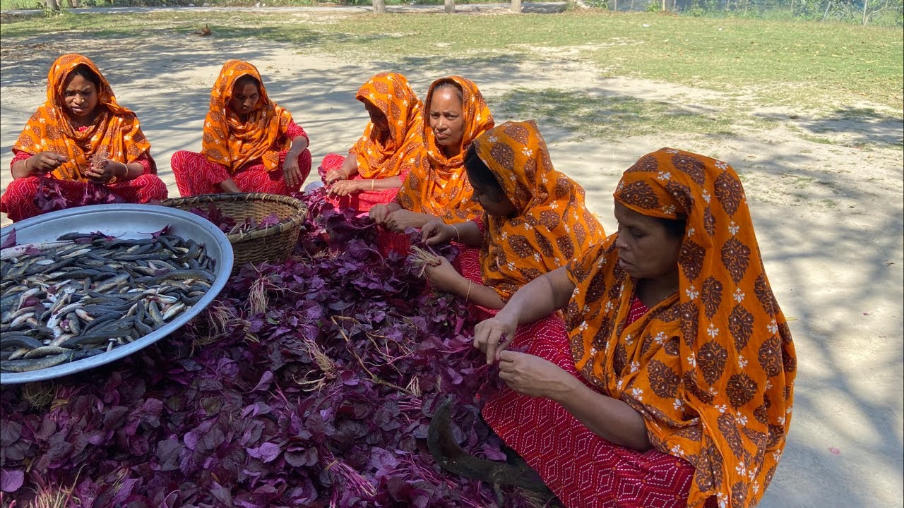 Red Vegetable & Snacked Fish Cooking - YouTube