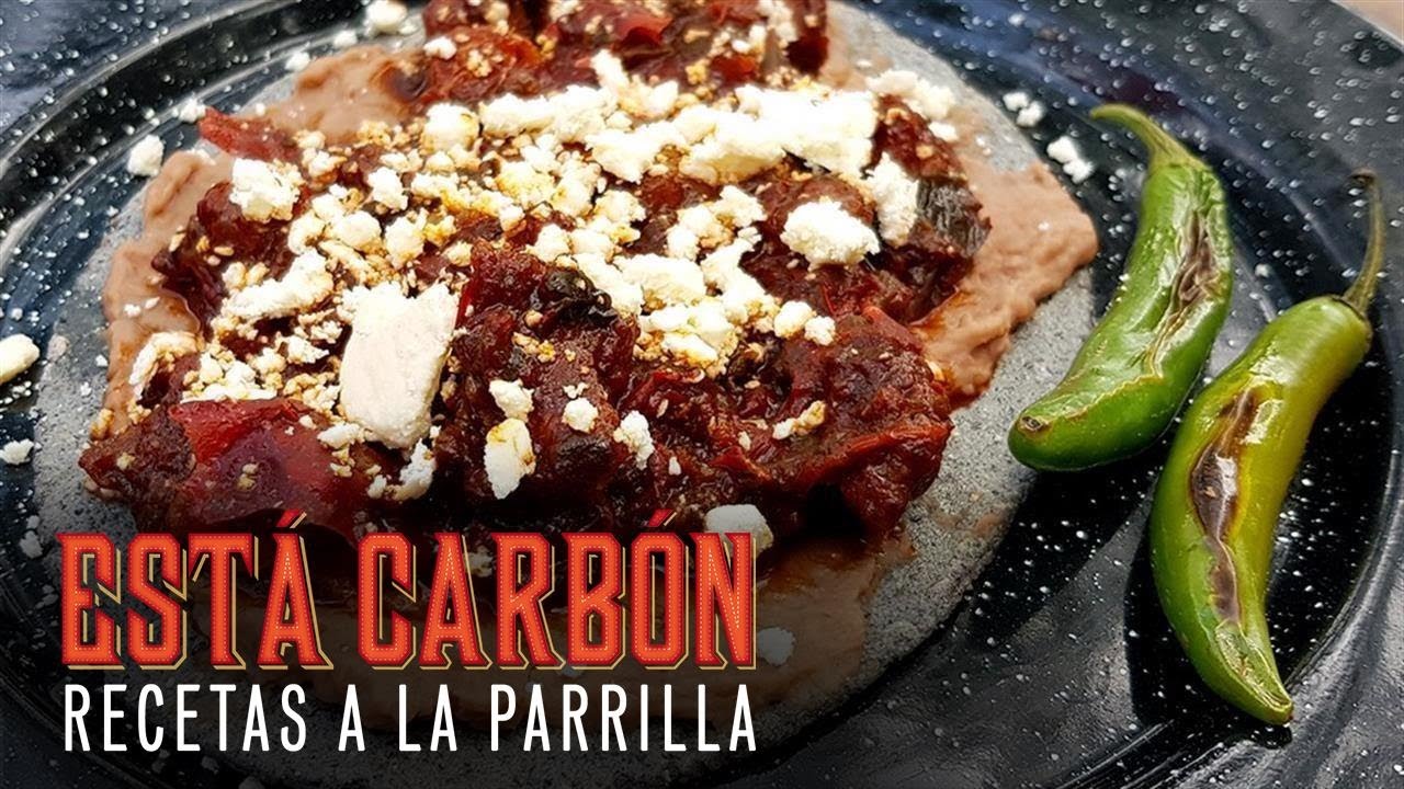 Tlacoyo de masa azul con asado de puerco - YouTube