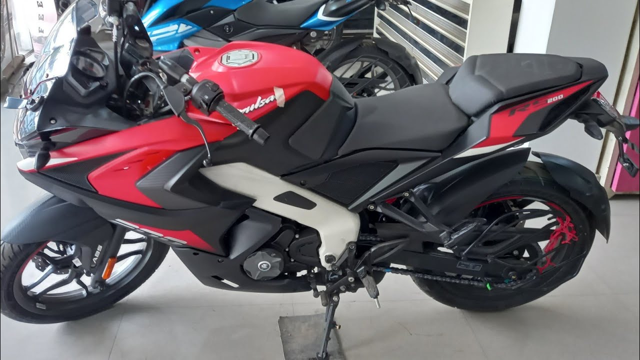 New Bajaj Pulsar RS 200 Review | Pulsar RS 200 - YouTube