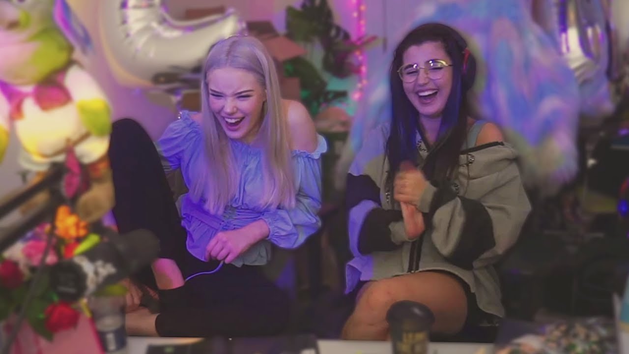 Gee Nelly Builds Nihachu A Lego Flower Live In Front Of 1,000 People ...