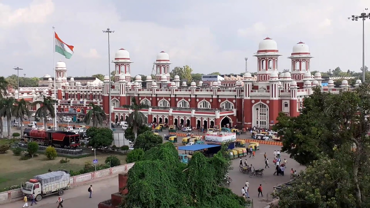 Awesome Top View of Charbagh Railway Station from Charbagh Metro ...