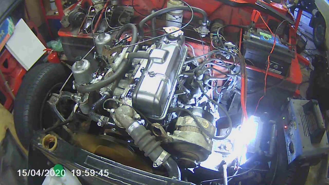 Triumph Spitfire 1500 New Engine Start - YouTube