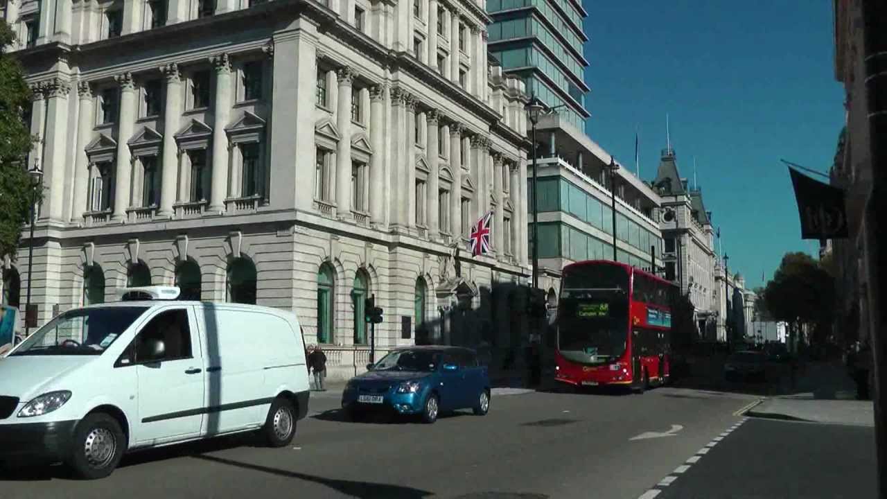 BUSES IN PALL MALL LONDON OCTOBER 2011 - YouTube