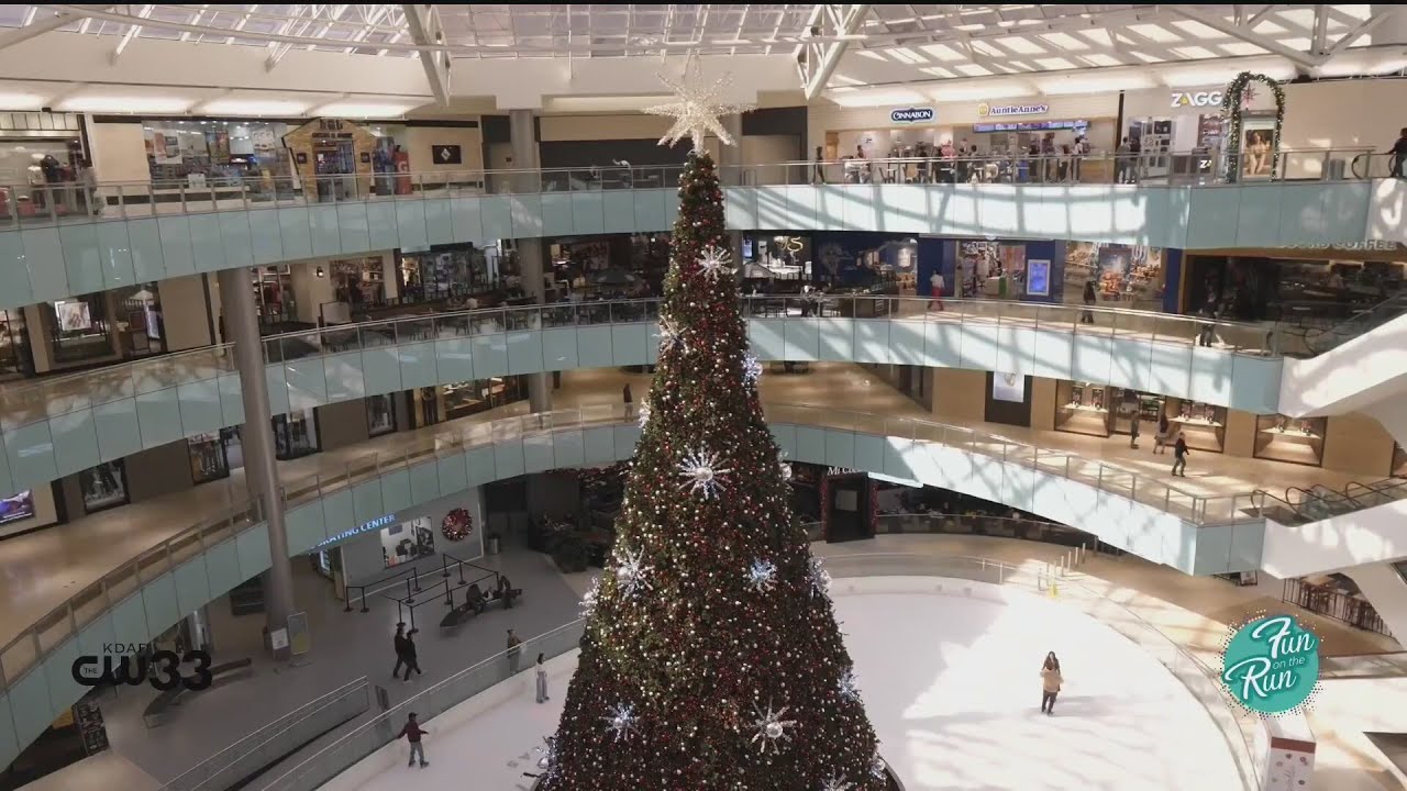 A closer look at Galleria Dallas' iconic Christmas tree - YouTube
