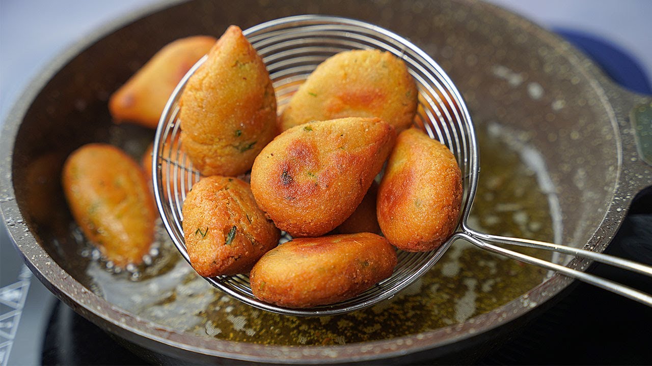 Suji Besan Snacks Recipe | Easy Semolina Gram flour Snacks | Yummy ...