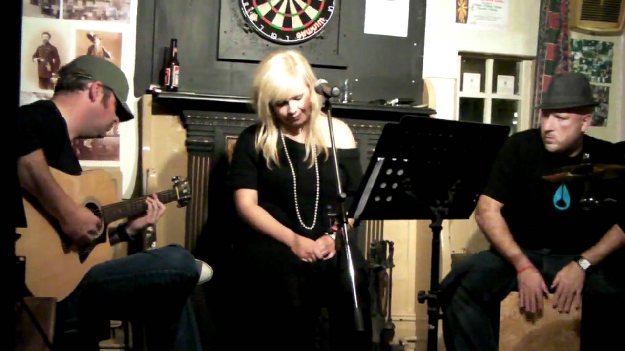 NIKI KEY - DEAR MR PRESIDENT - 007niki gig.MP4 - YouTube