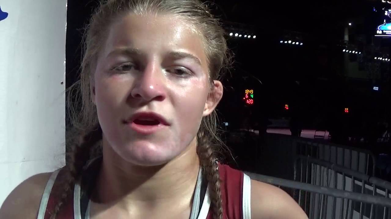 Michaela Beck, 2016 Women's Junior Nationals champion at 125 lbs. - YouTube