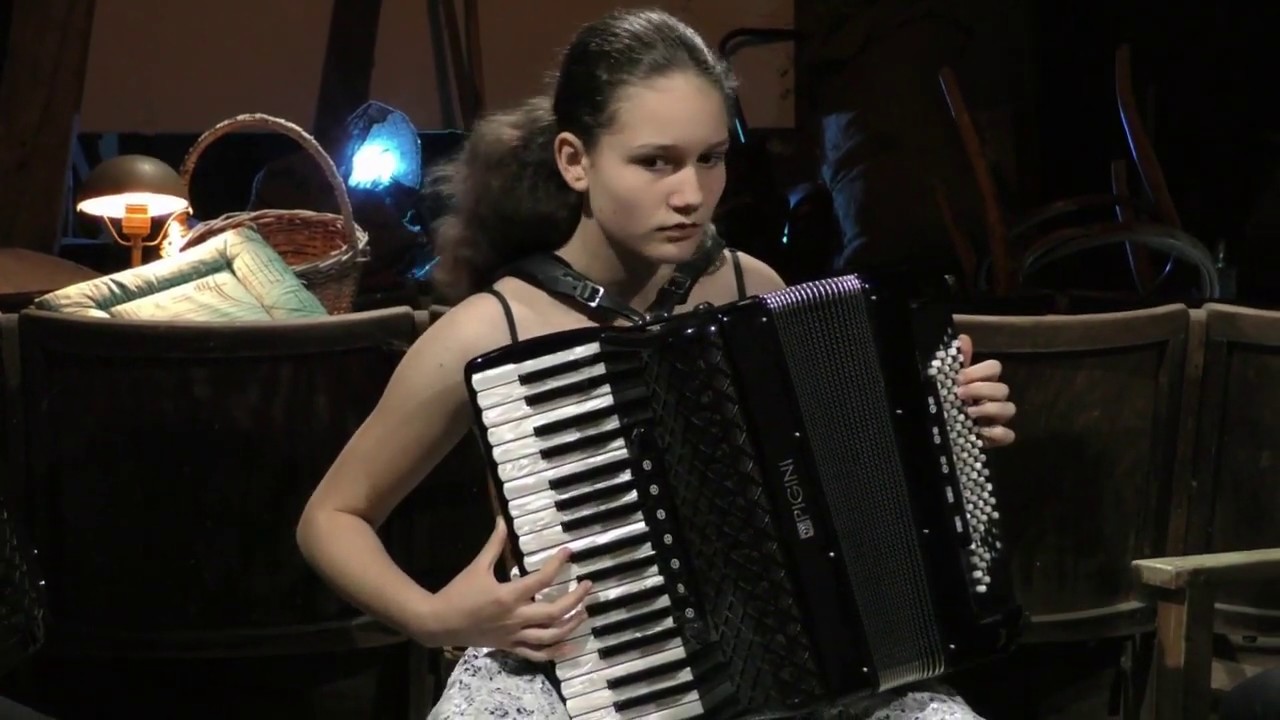 2019, Adagio, Trio Apfel - Marie Jablonská, Albert Jablonský, Emil ...