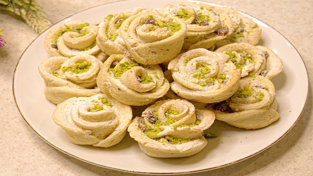 I learned the recipe for rose sweets for Christmas from my grandmother ...