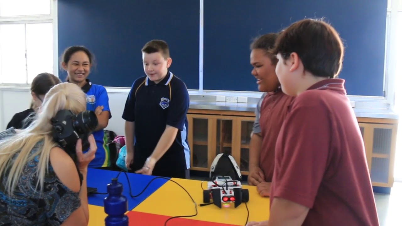 Mabel Park SHS 2017 StemFare - YouTube