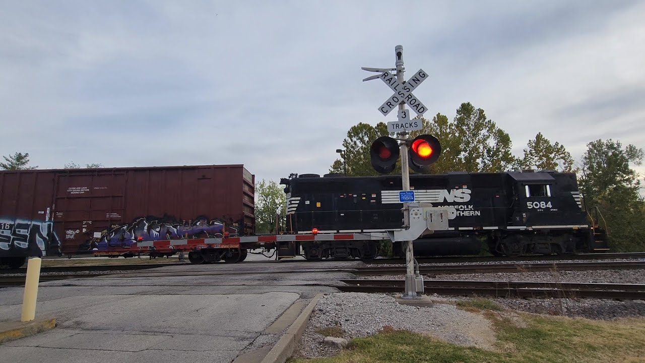 Norfolk Southern GP-38-2 | SOU 5084 | High Hood Locomotive - YouTube