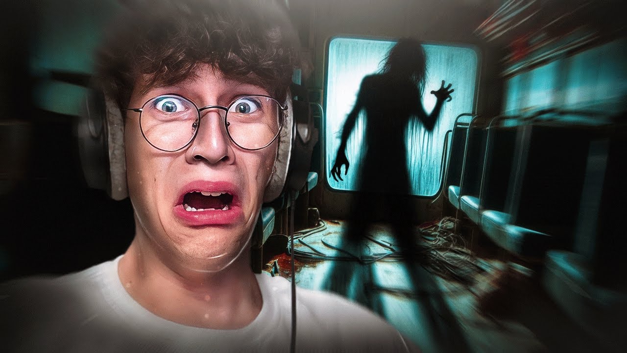 NON DOVEVO SALIRE SU QUESTO AUTOBUS COSÌ TARDI... | The Midnight Bus ...