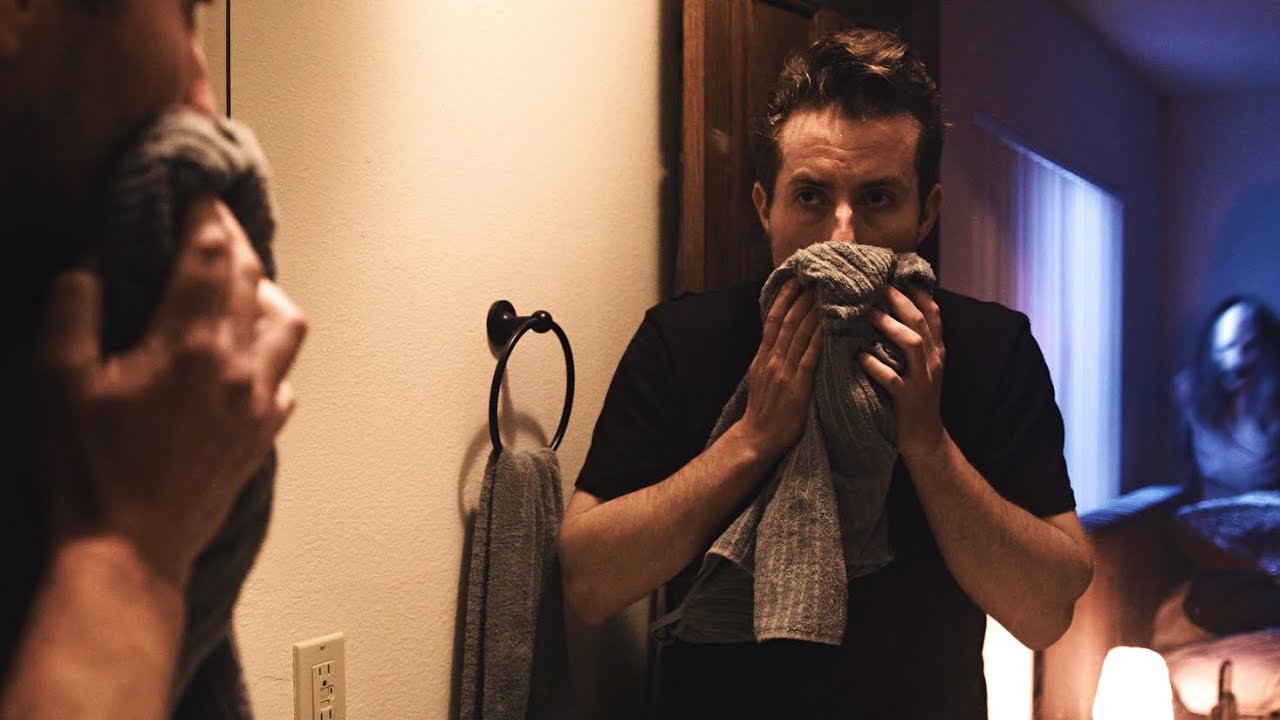 PEEKABOO | Mirror Horror Short Film - YouTube