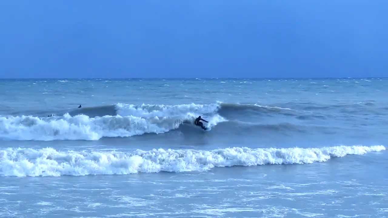 Lake Surf Toronto Lake Ontario - YouTube
