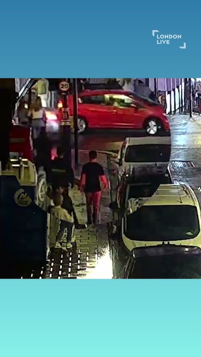 CCTV shows police arresting phone snatcher - YouTube