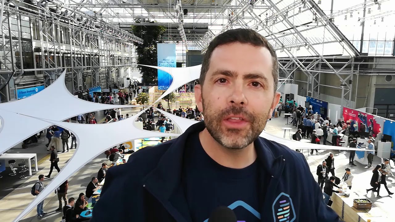 Travis Tripp HPE Hybrid Cloud developer on HPE OneSphere benefits - YouTube