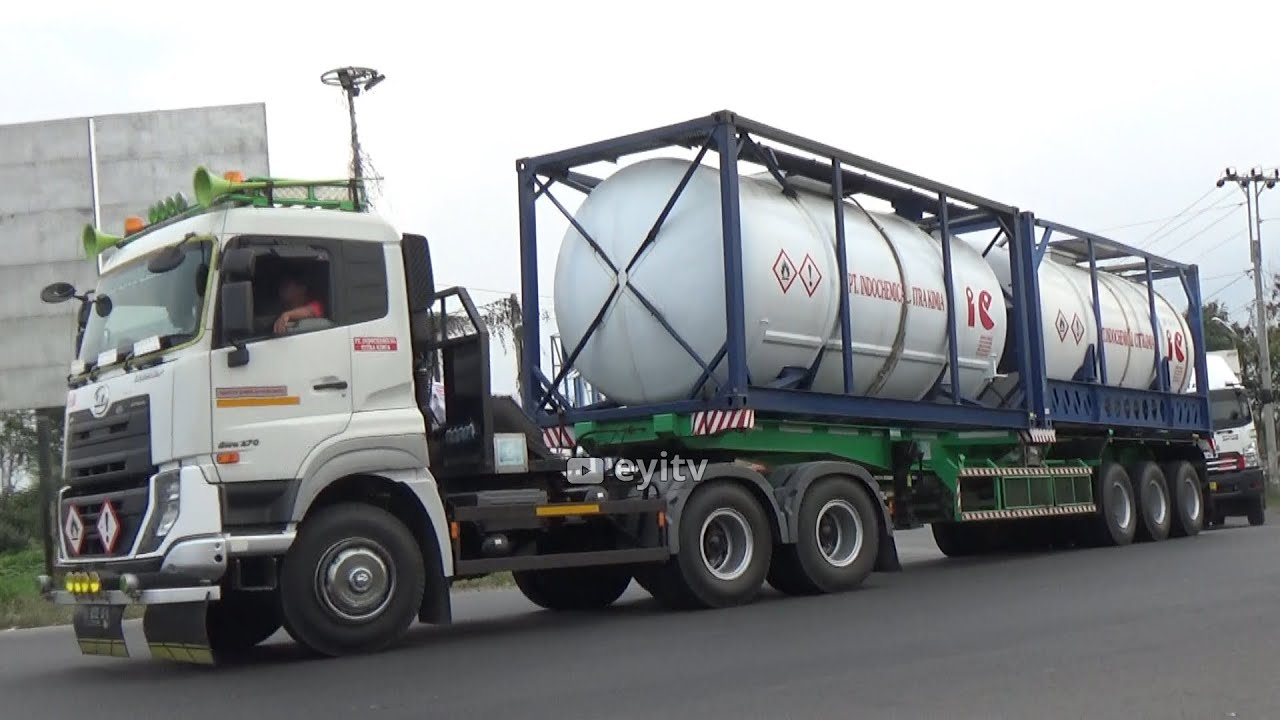 TRUK TANGKI TRAILER ISO TANK TRUK MOLEN TR0NTON TRUK GANDENG - YouTube
