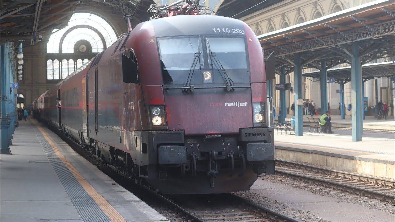 RJX 69 departing Budapest Keleti for Munich - YouTube