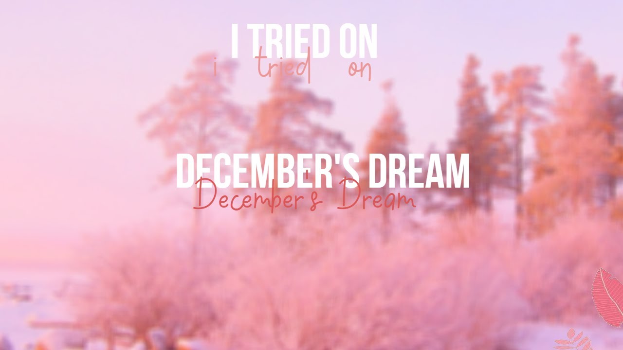 I tried on December's Dream || December's Dream || New Royale High Set ...