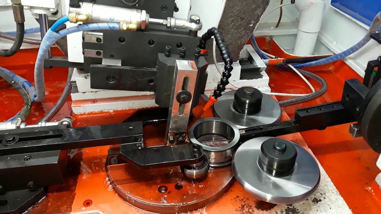 Track with Lip Honing Machine for Taper & Cylindrical Bearings - YouTube
