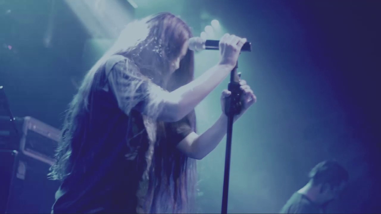 Universe217 / Allochiria / Creshna live - YouTube