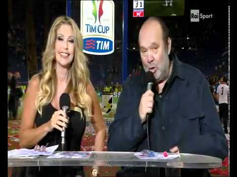 Gavettone di Materazzi a Paola Ferrari e a Giampiero 'bisteccone' Galeazzi