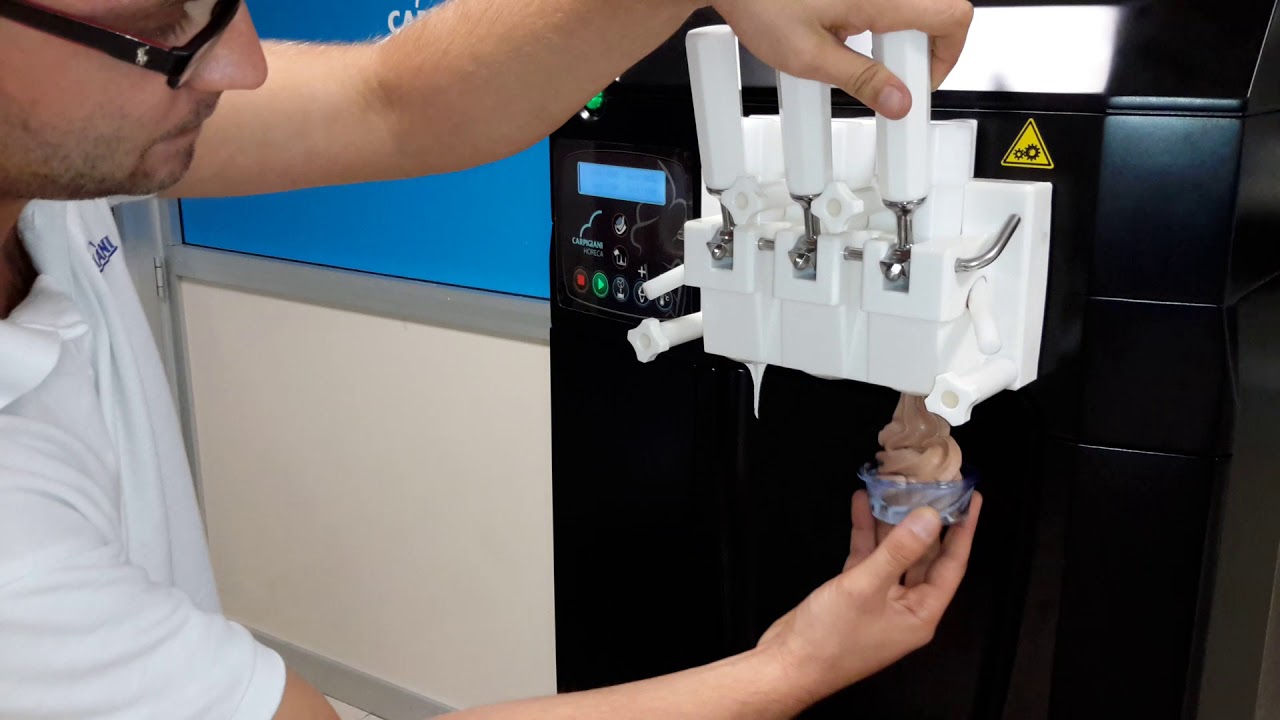 Výrobník točené zmrzliny Carpigiani 153 Plus - YouTube