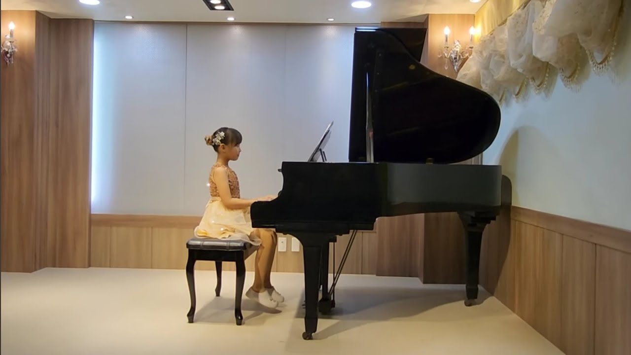 10살 피아노연주회 바흐 미뉴에트 Bach Minuet Youtube