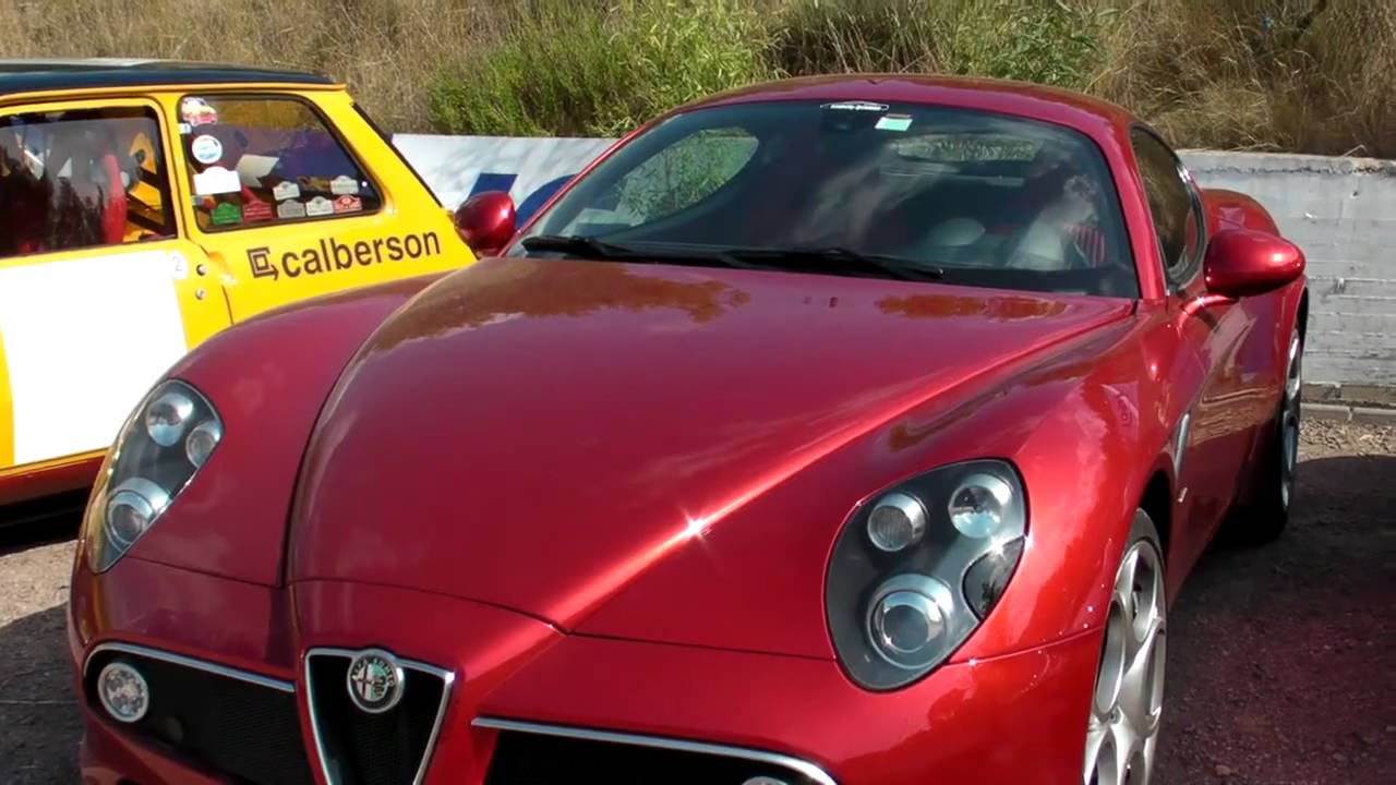 Alfa Roméo 8C Competizione V8 450ch vidéo 16/9 HD - YouTube