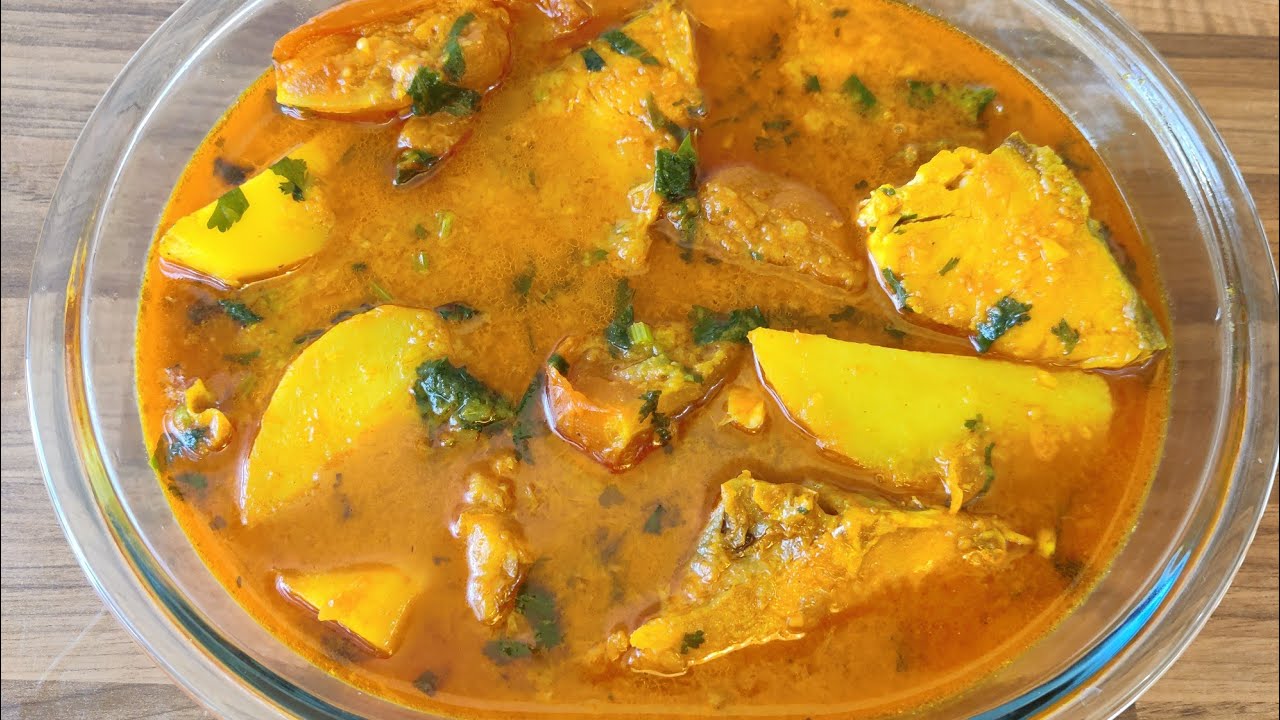Rui Fish Curry | Simple Fish with vegetables recipe | Fish Potato ...