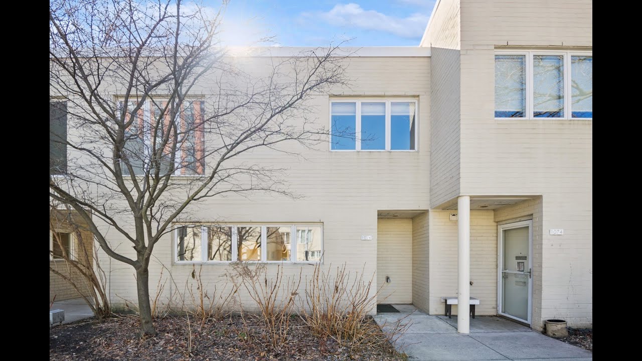 Ginger Hecht|1076 S Plymouth Court, #4D|Chicago, IL - YouTube