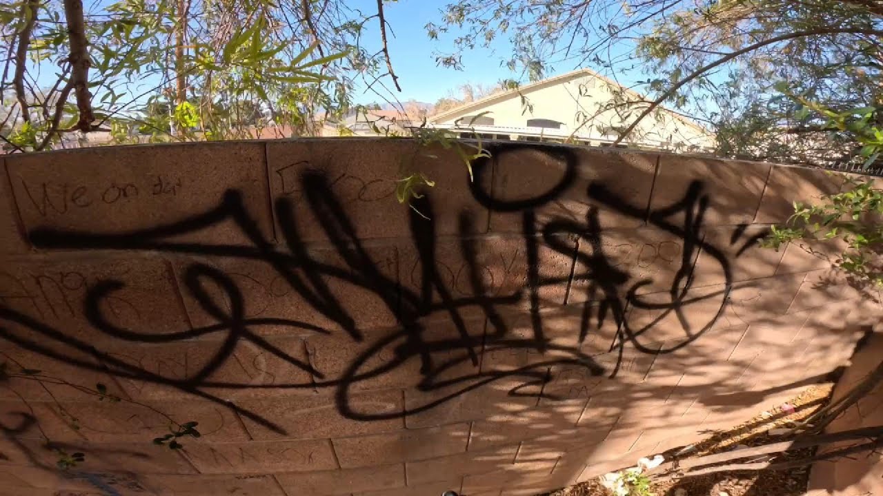 Graffiti Bombing and Tags - YouTube