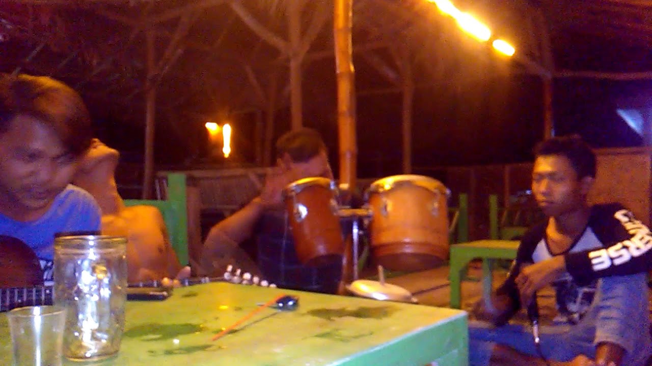 Monjali live - YouTube