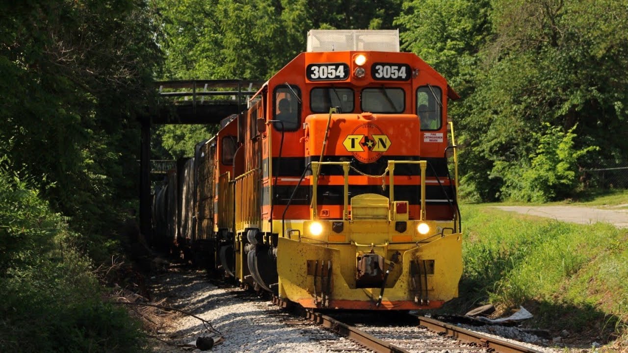 Missouri & Northern Arkansas Railroad's Joplin Turn - YouTube